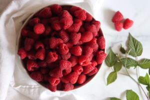 Seedless Raspberry Jam (No Added Pectin) - Creative Canning